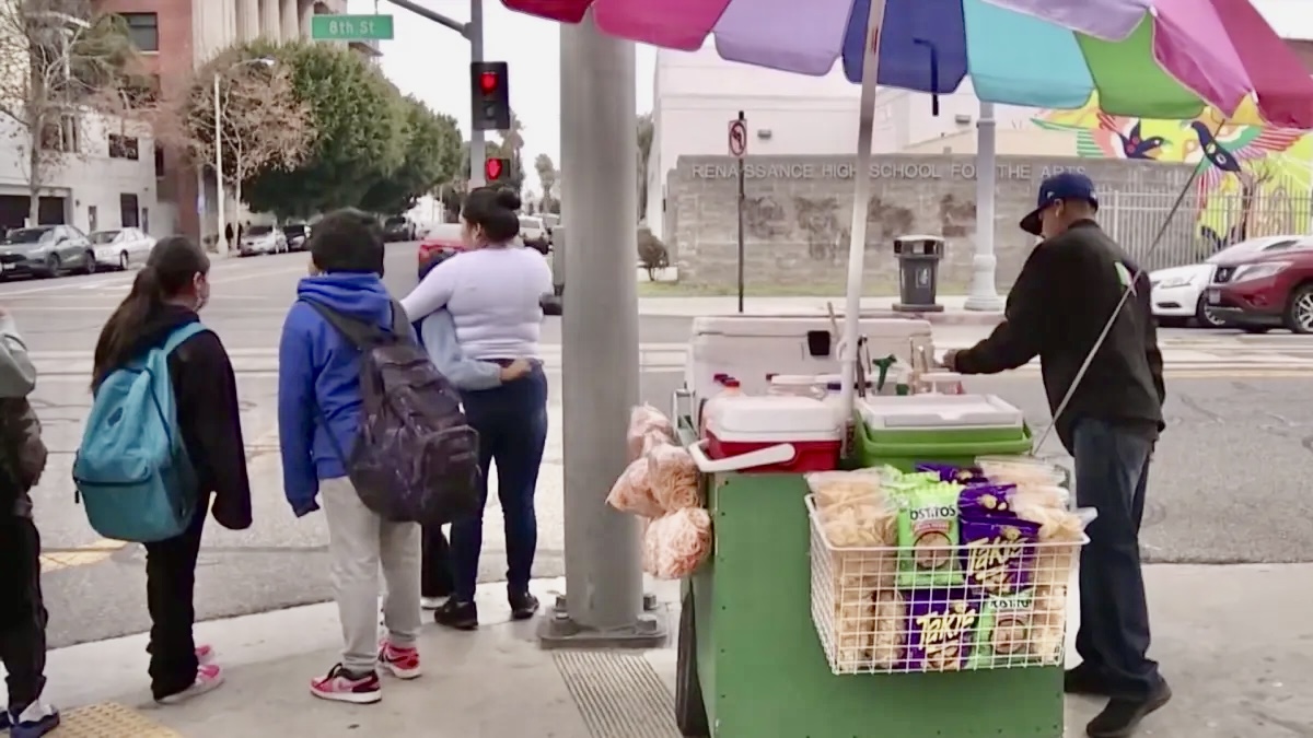 Long Beach City plans to provide 40 free food carts for sidewalk ...